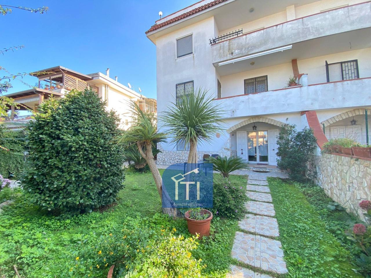 Villa in vendita a Pozzuoli