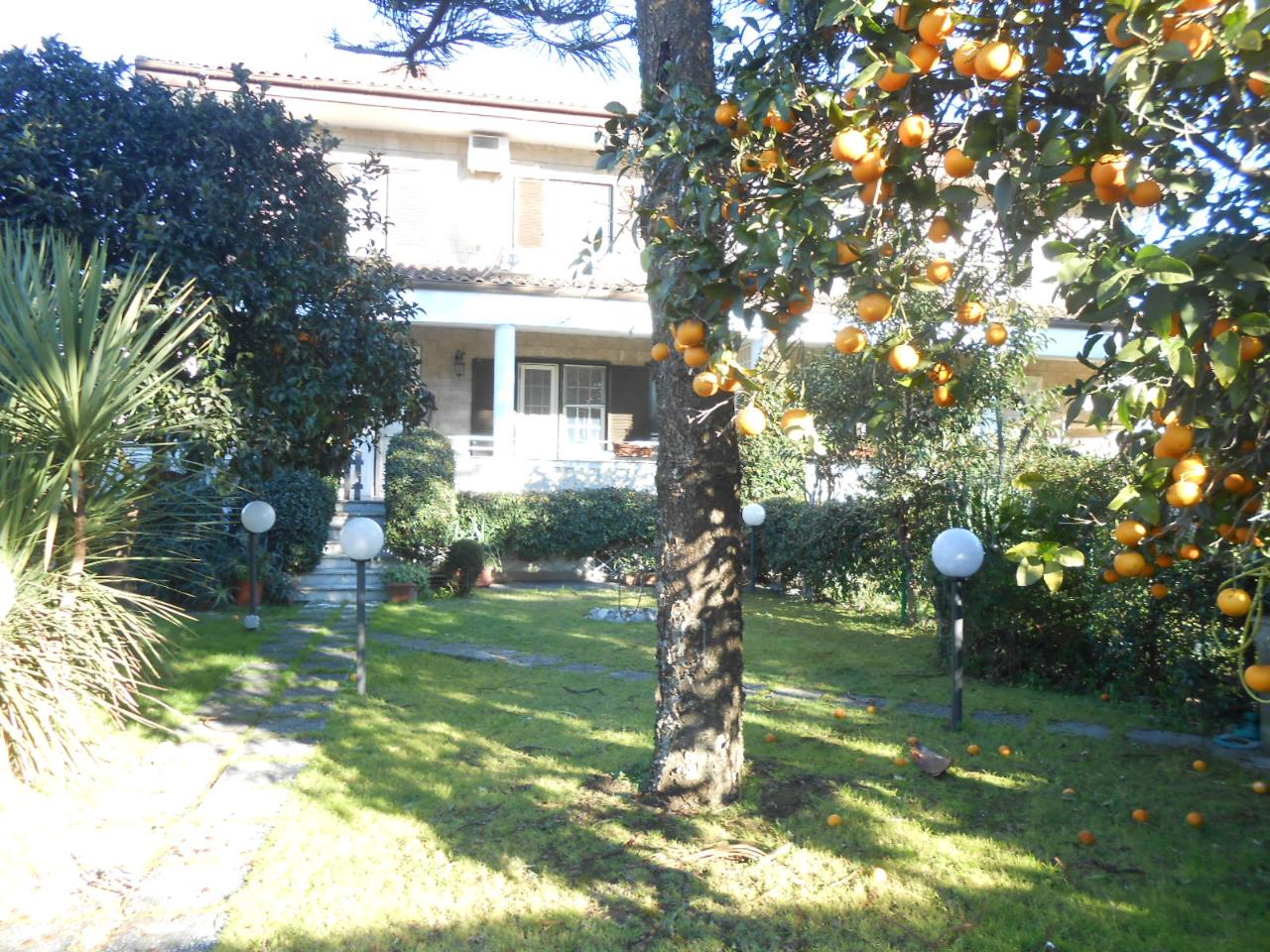 Villa in vendita a Giugliano In Campania