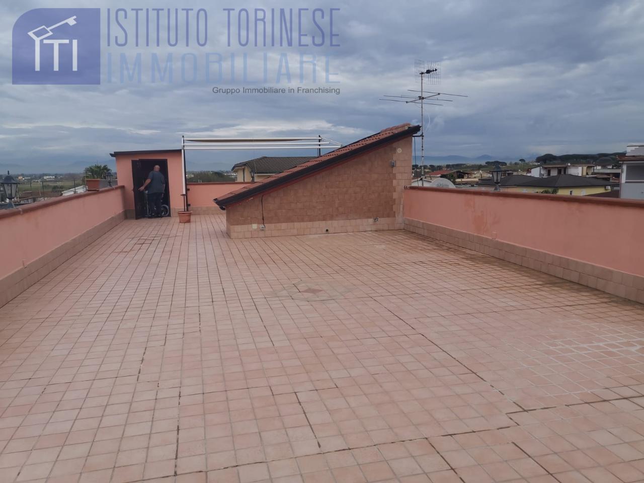 Appartamento in vendita a Giugliano In Campania