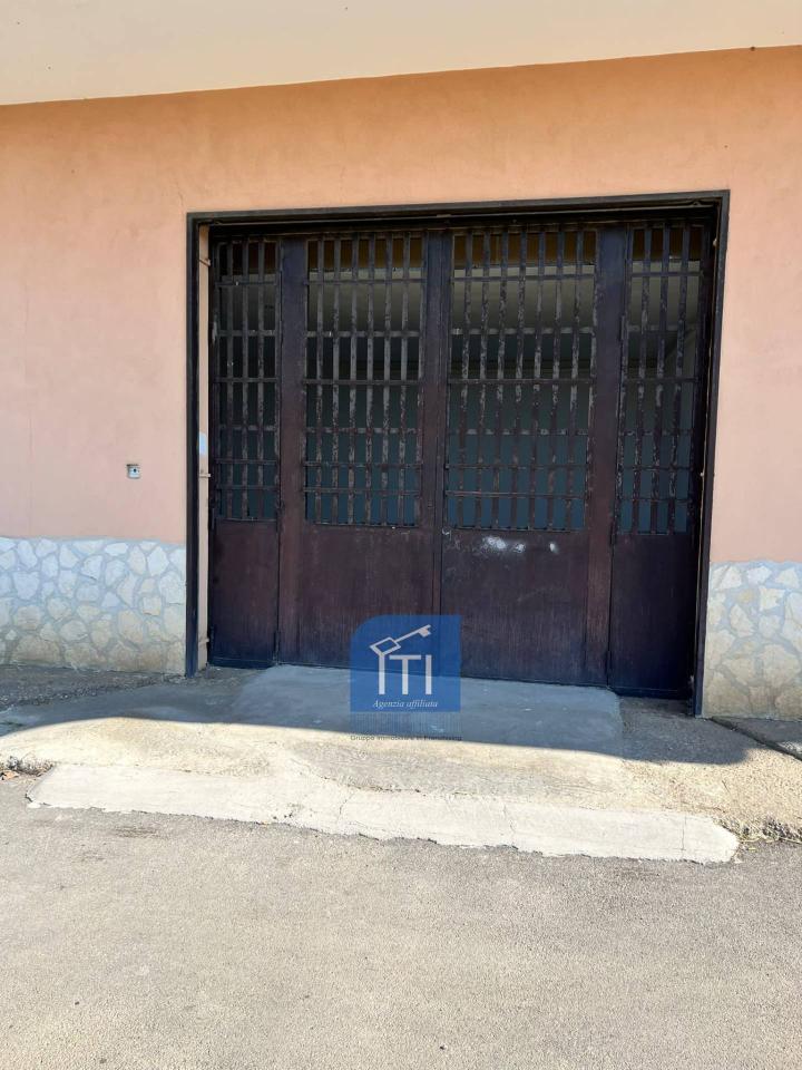 Magazzino in affitto a Qualiano