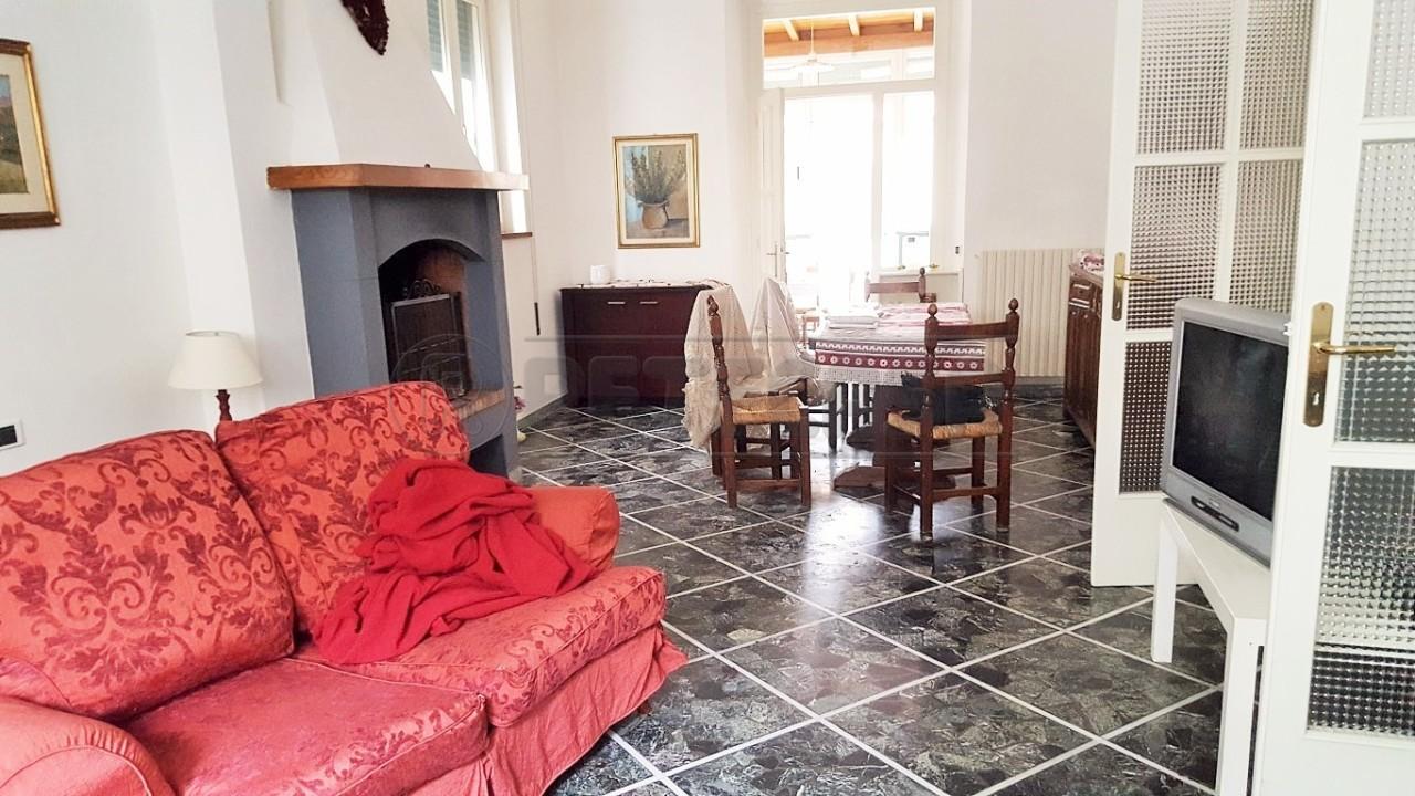 Casa indipendente in vendita a Viareggio