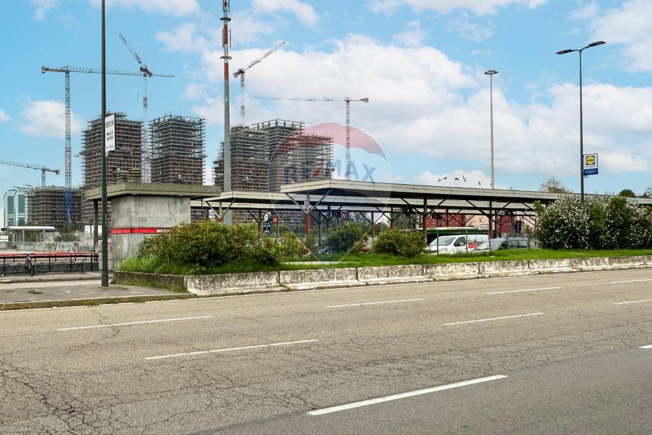 Appartamento in vendita a Milano Foto-24