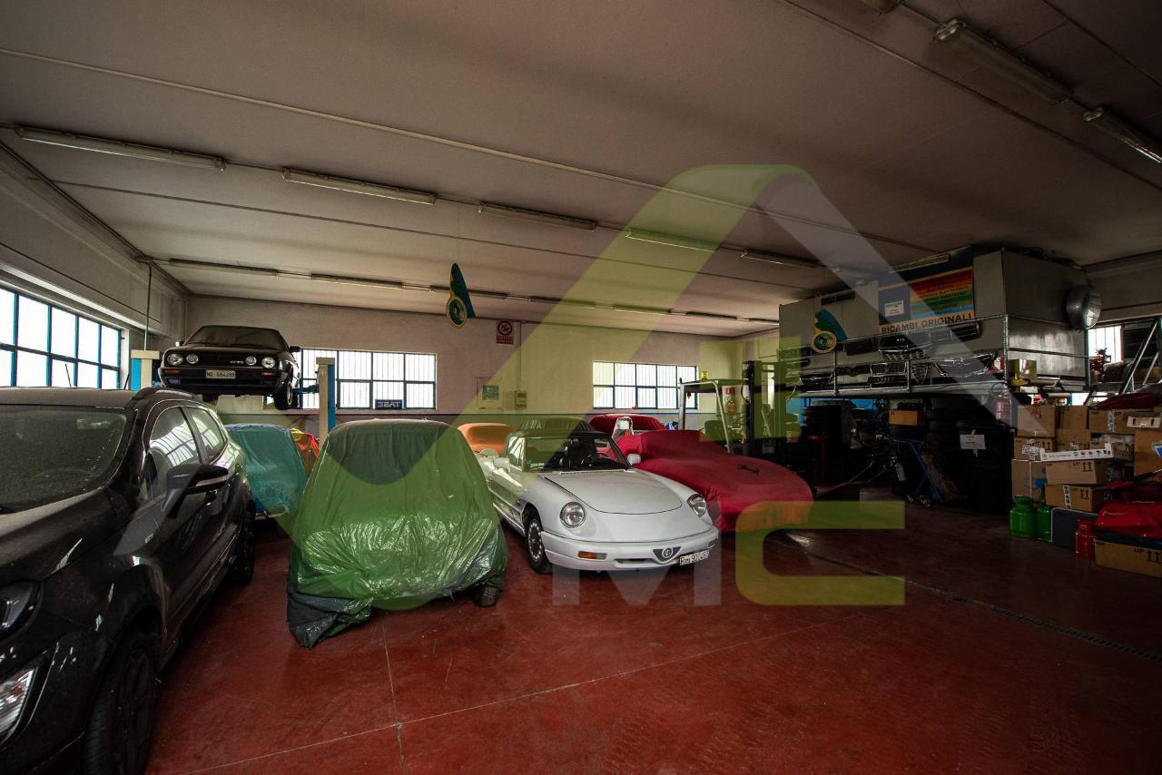 Capannone in vendita a Liscate