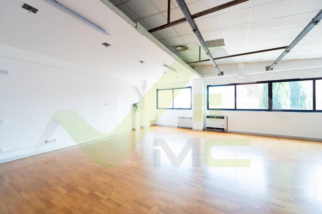 Capannone in vendita a Melzo