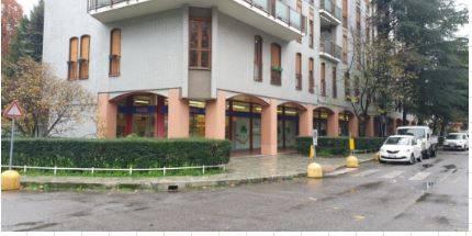 Negozio in vendita a Brugherio