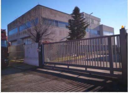 Capannone in vendita a Liscate