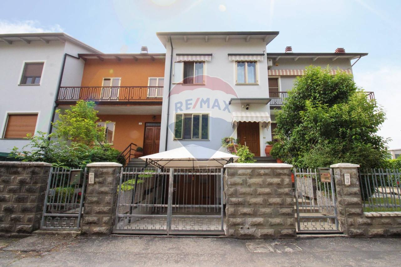 Villa a schiera in vendita a Polesine Zibello