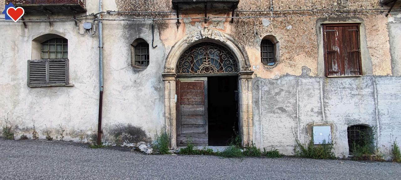 Appartamento in vendita a Carlopoli
