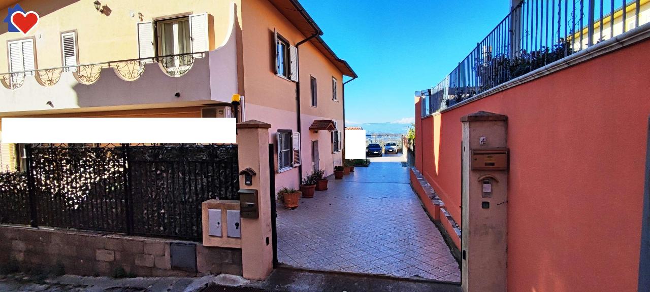 Appartamento in vendita a Staletti