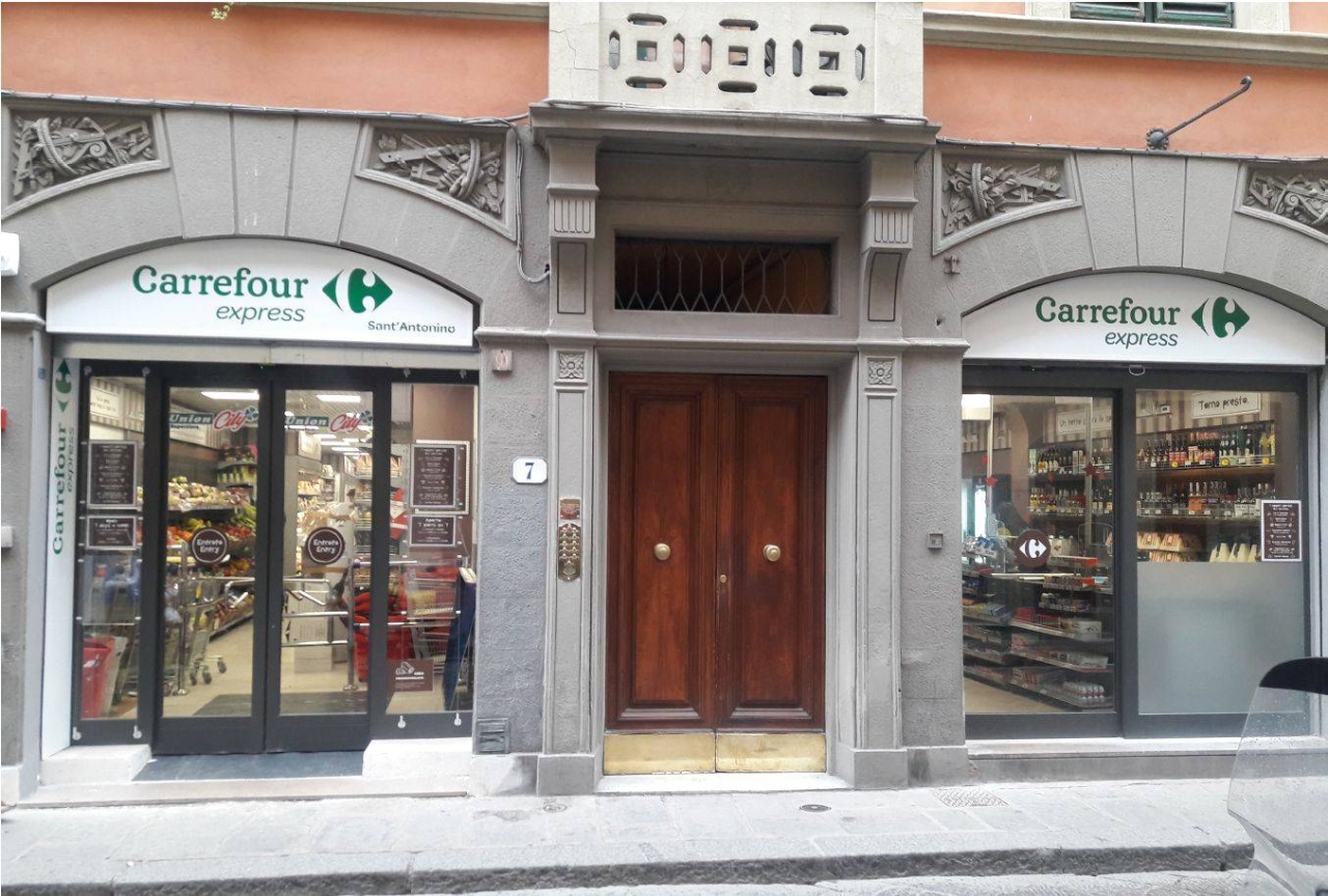Locale commerciale in vendita a Firenze