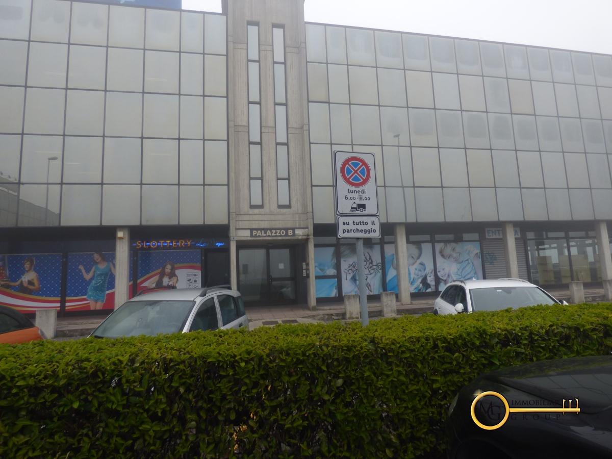 Ufficio in vendita a Melzo