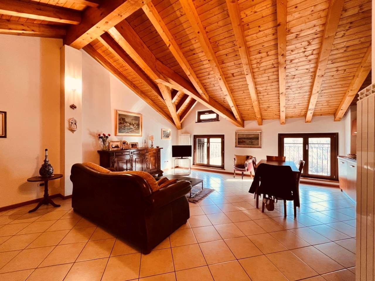 Appartamento in vendita a Endine Gaiano