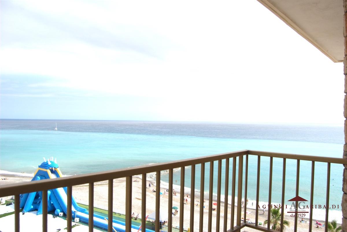 Appartamento in vendita a Vallecrosia