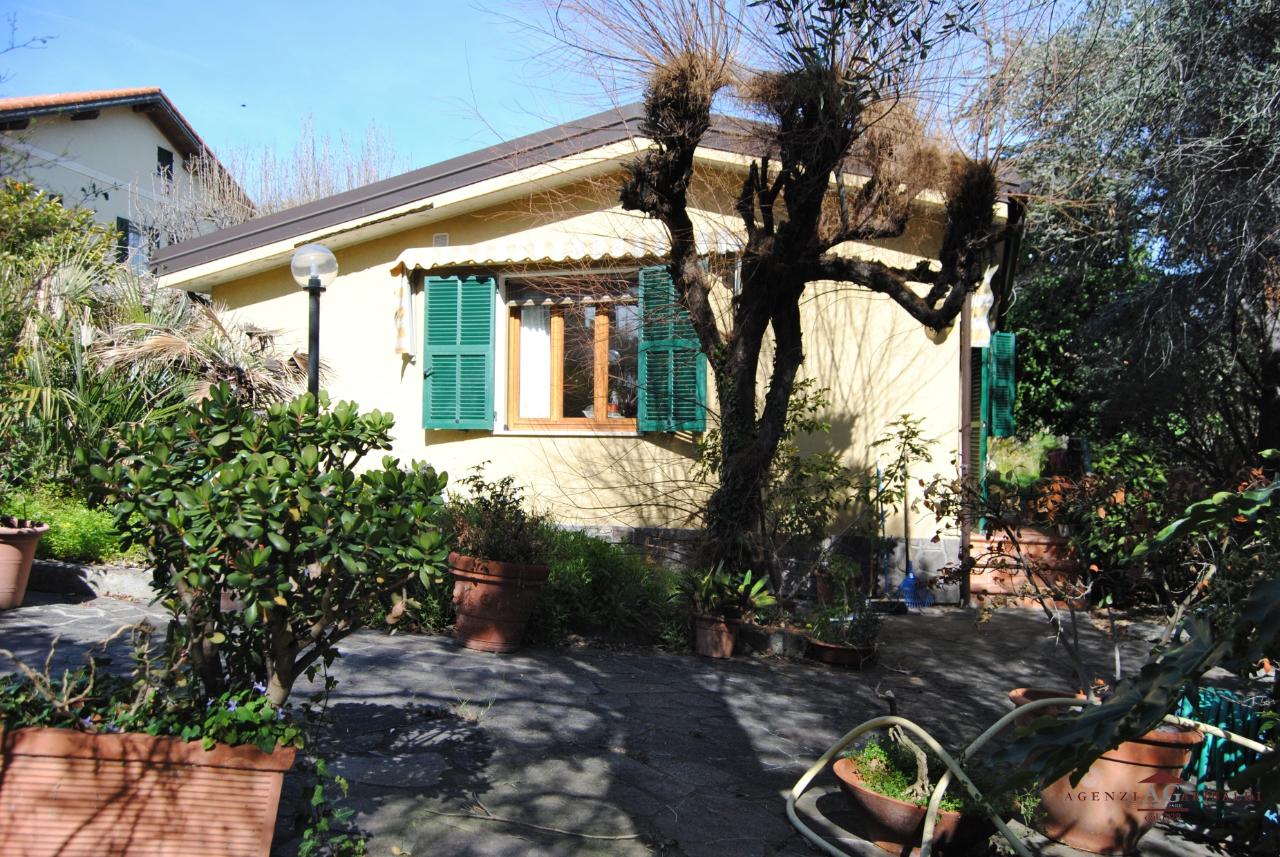 Casa indipendente in vendita a Bordighera