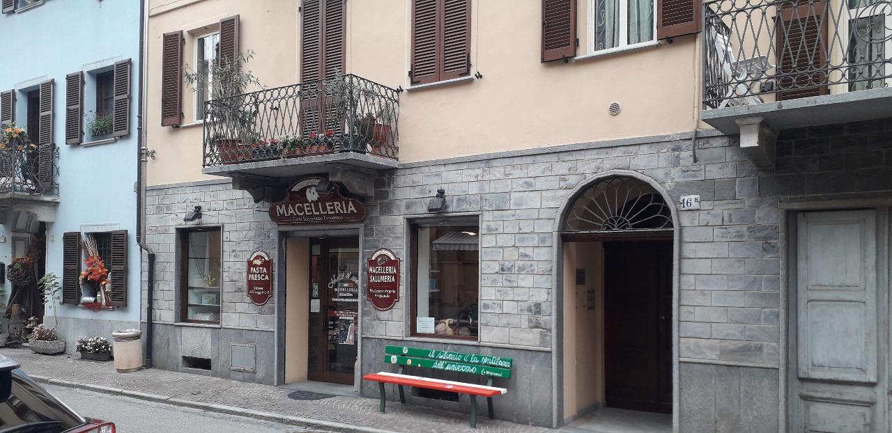 Minimarket in vendita a Trinita'