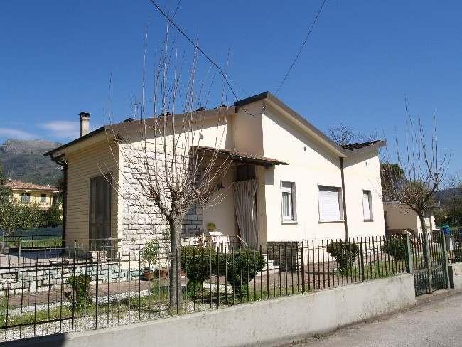 Villa in vendita a Camaiore