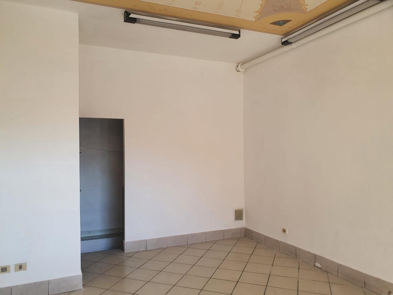 Negozio in affitto a Cesena