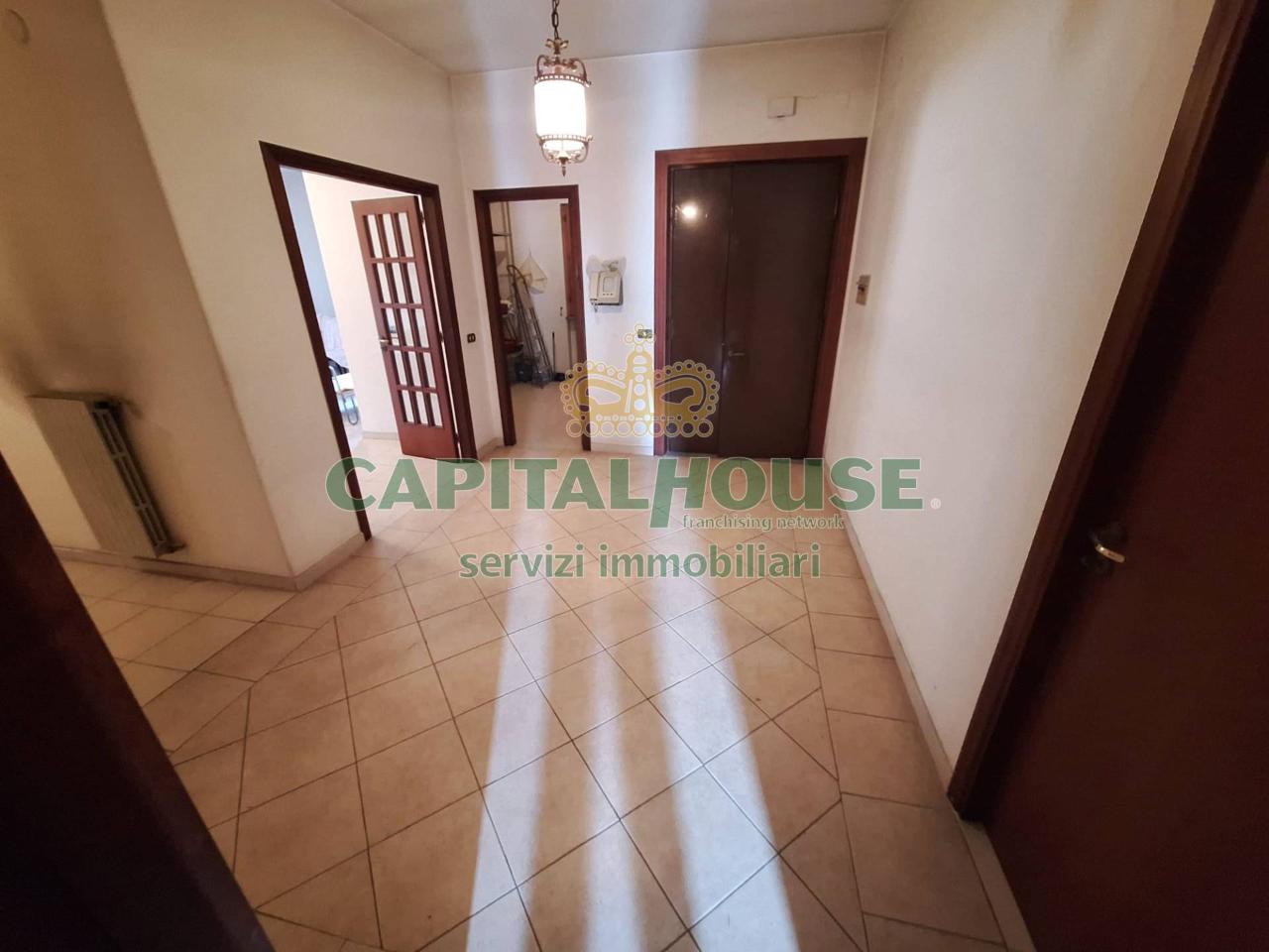 Ufficio in affitto a Pomigliano D'Arco