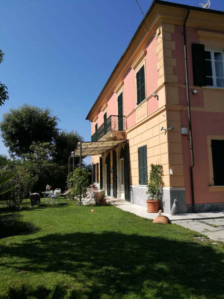 Villa in vendita a Sarzana