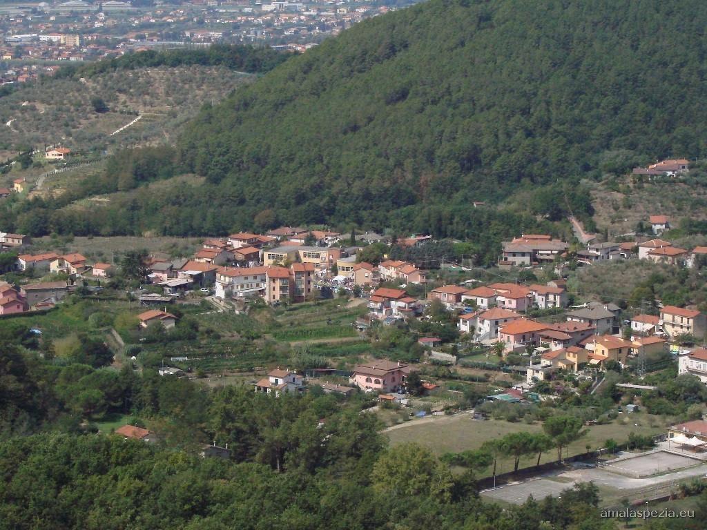 Villa a schiera in vendita a Luni