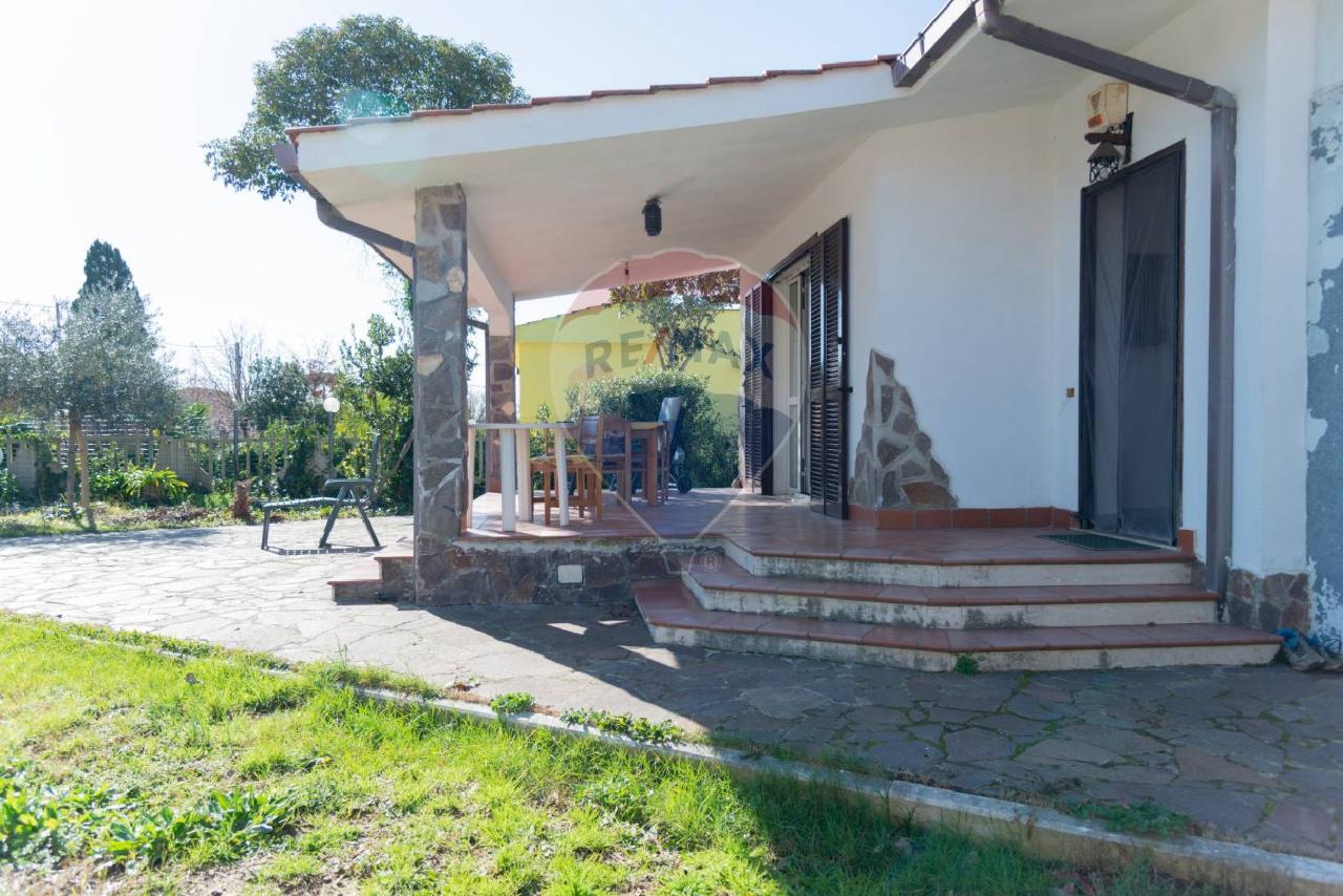 Villa in vendita a Latina
