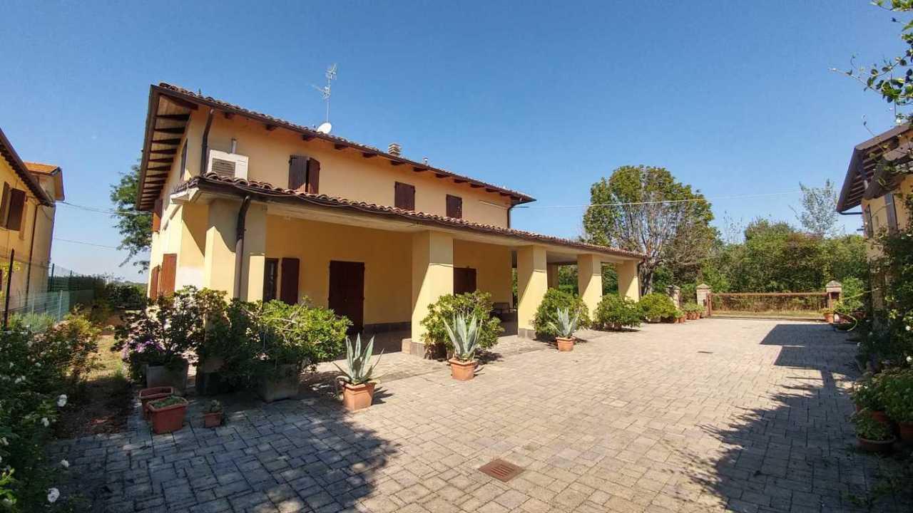 Villa in vendita a Modena