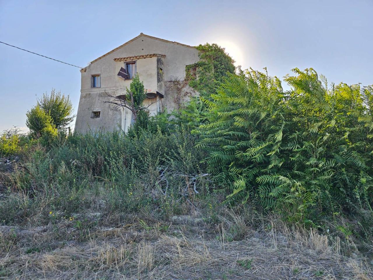 Rustico in vendita a Fermo