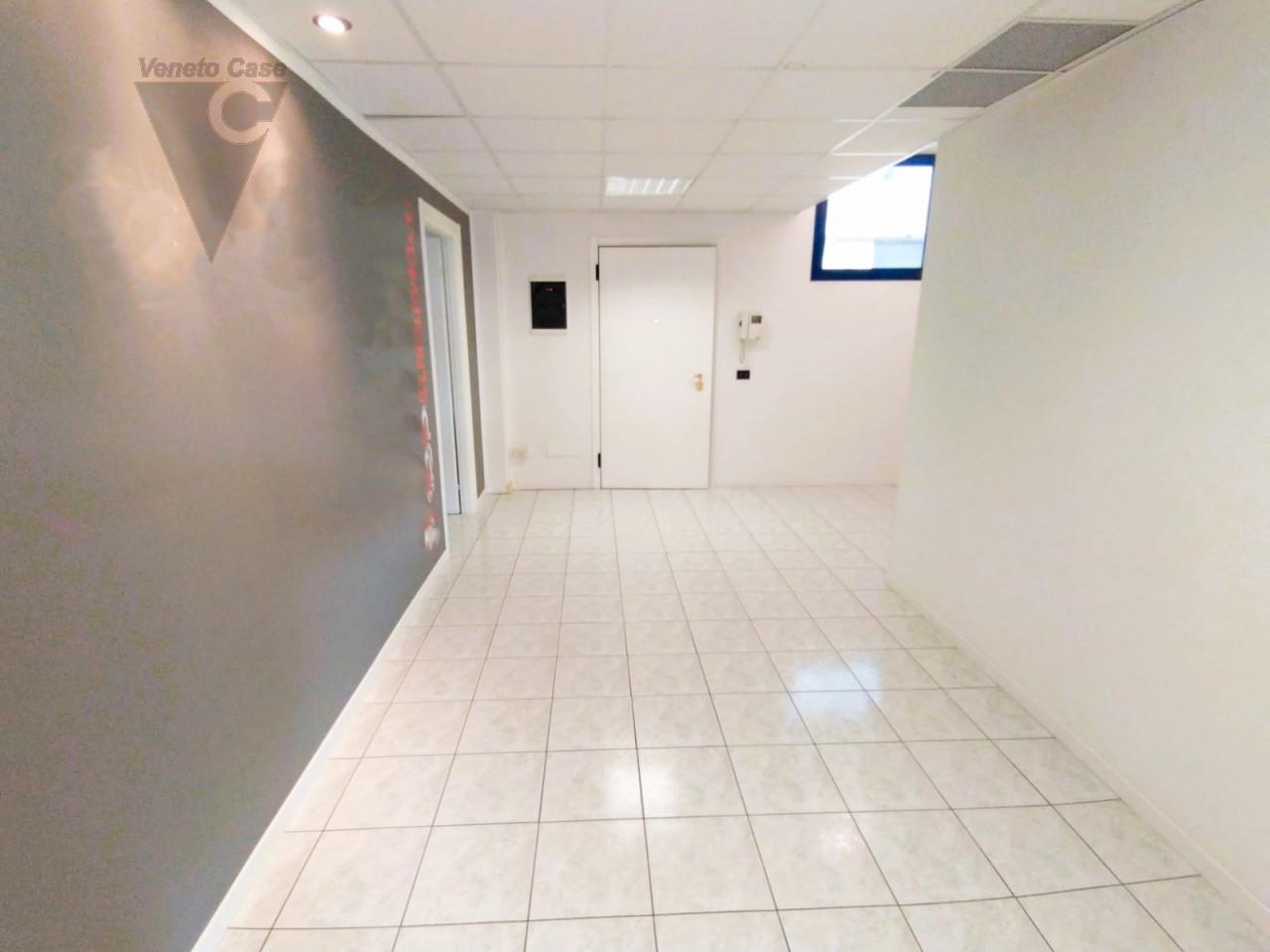 Ufficio in affitto a Noventa Padovana