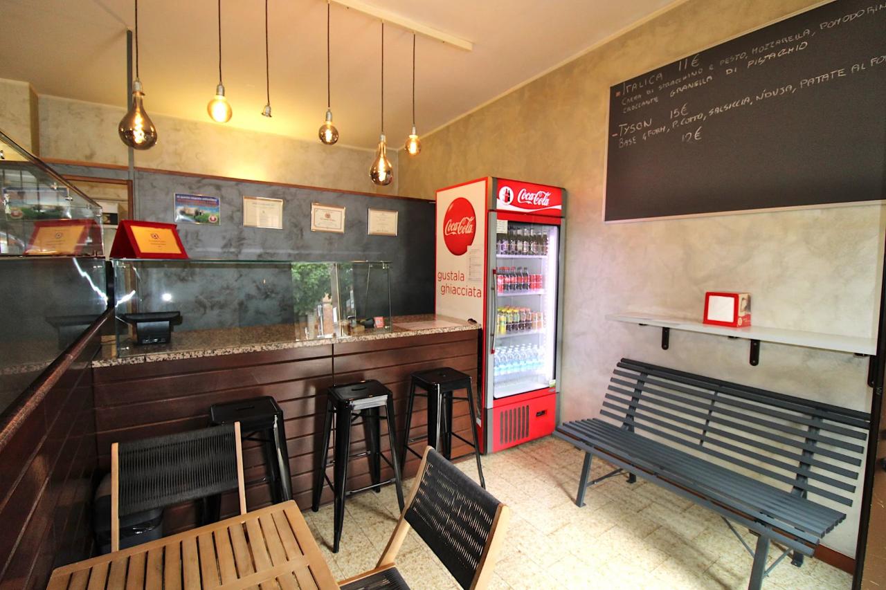 Negozio in vendita a Canale