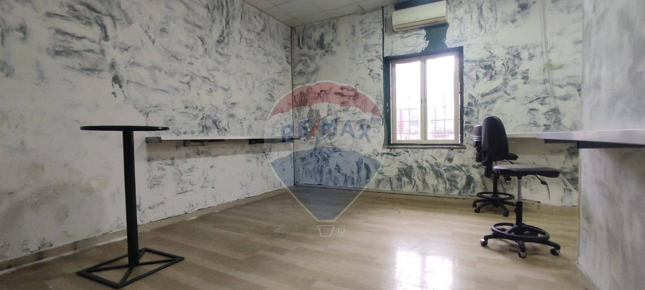 Negozio in vendita a Casalnuovo Di Napoli