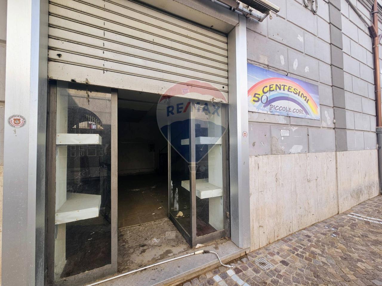 Negozio in affitto a Afragola