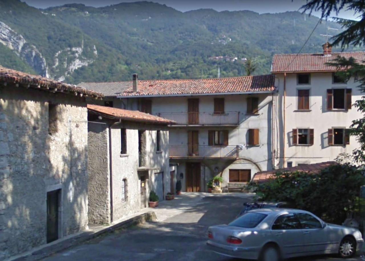 Villa in vendita a Sedrina