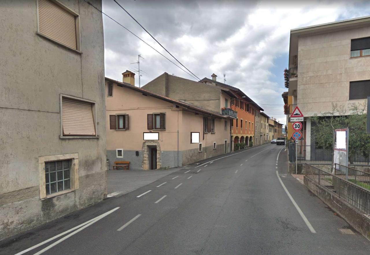 Negozio in vendita a Zandobbio