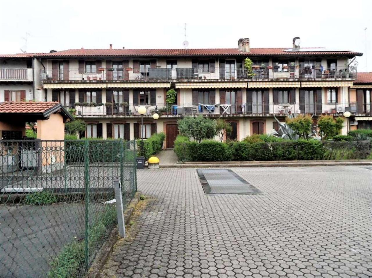 Appartamento in vendita a Bonate Sotto