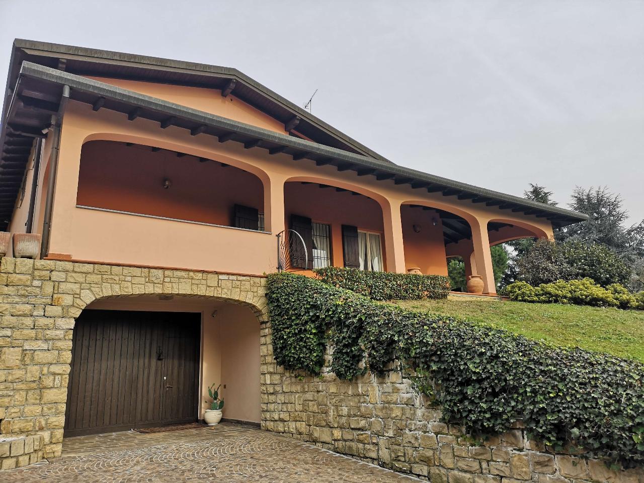 Villa unifamiliare in vendita a Castelli Calepio