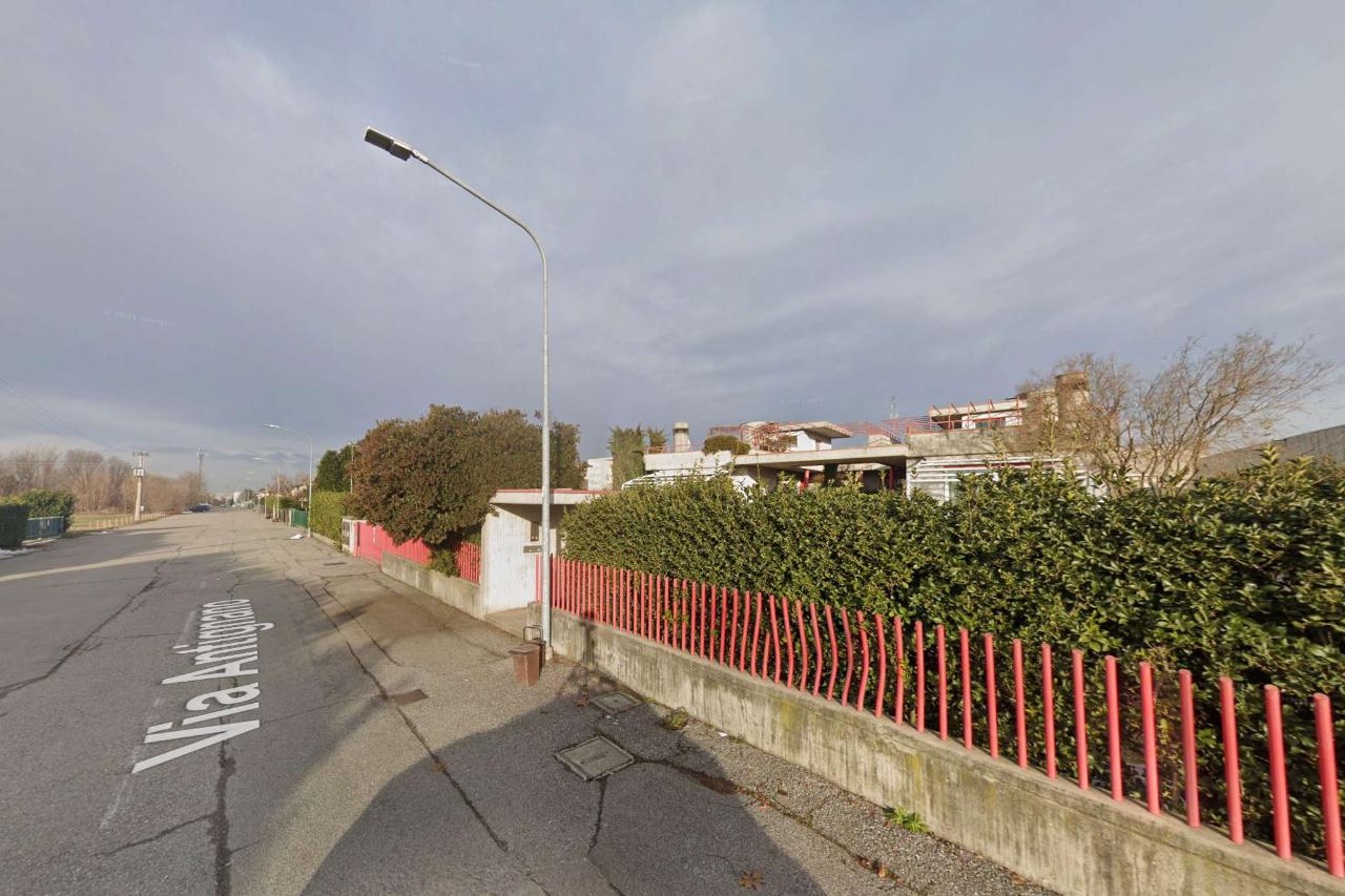 Porzione di villa in vendita a Cologno Al Serio