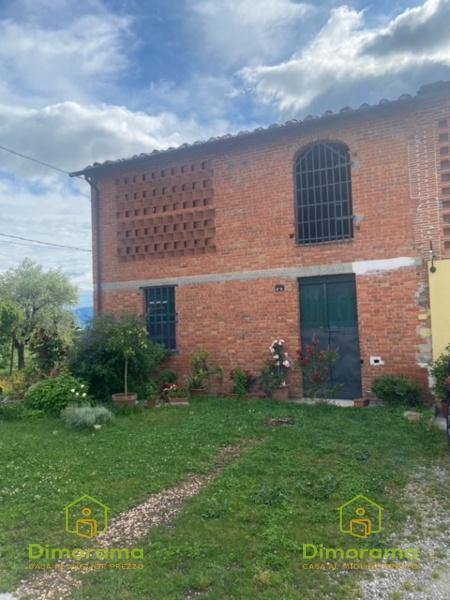 Terreno con rustico in vendita a Capannori