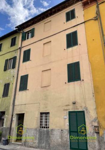 Appartamento in vendita a Lucca