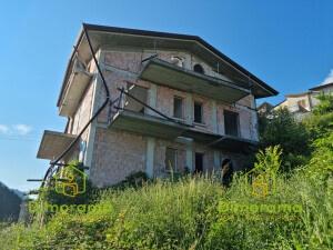 Terreno edificabile residenziale in vendita a Massa