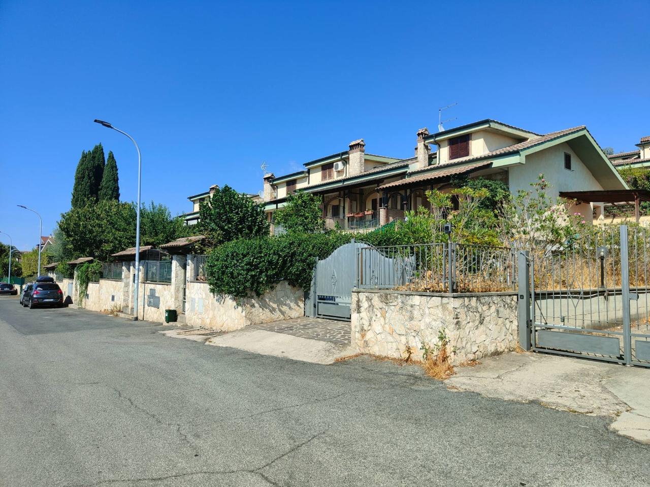 Villa a schiera in vendita a Guidonia Montecelio