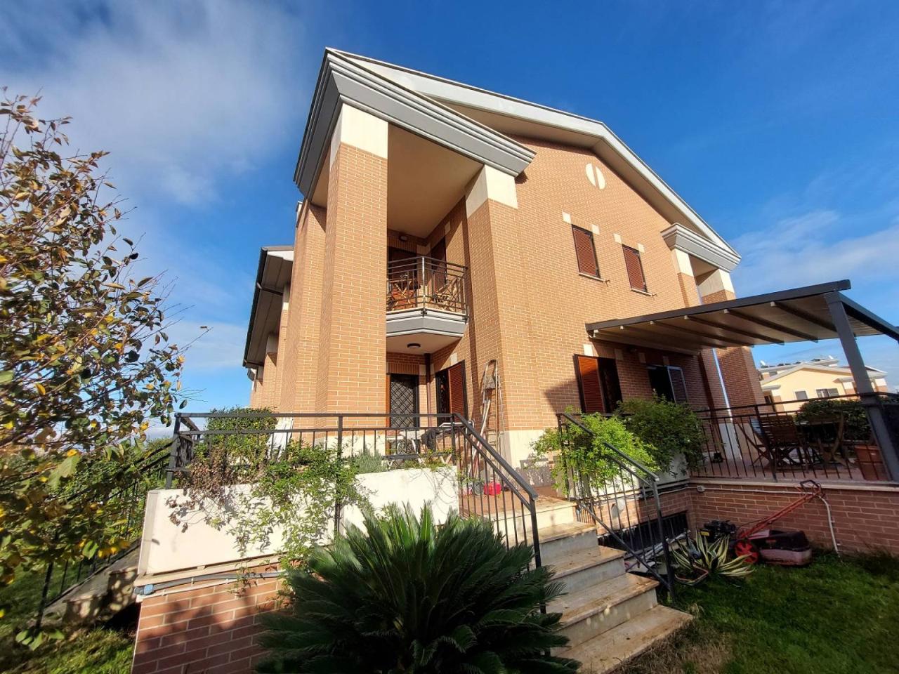 Villa in vendita a Roma