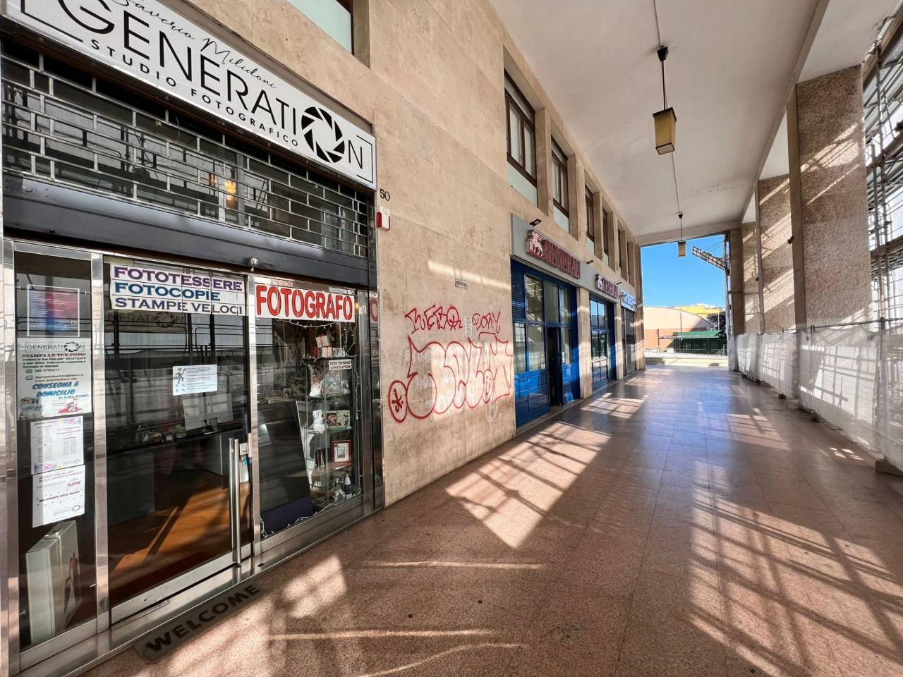 Esercizio commerciale in vendita a Roma