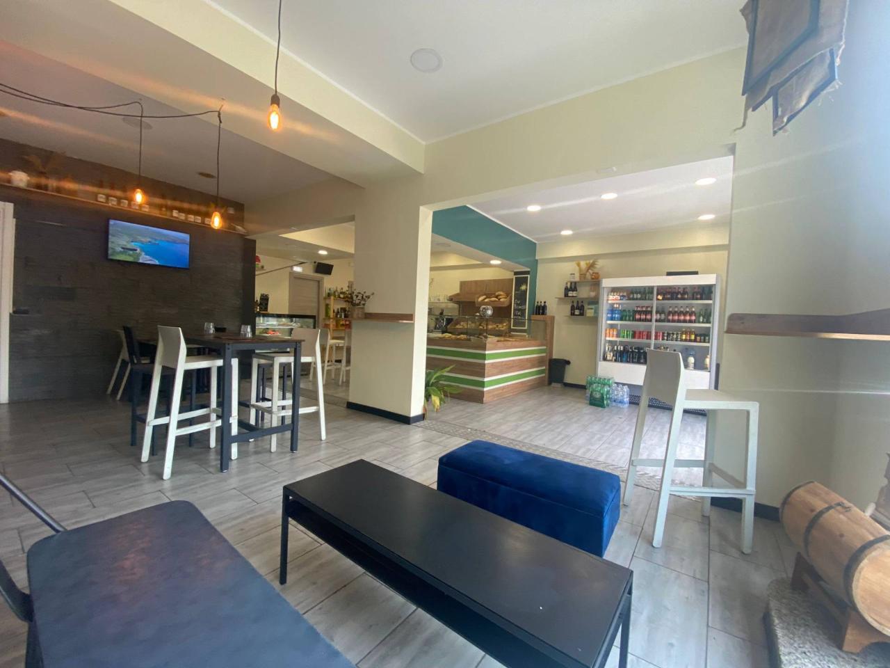 Esercizio commerciale in vendita a Roma