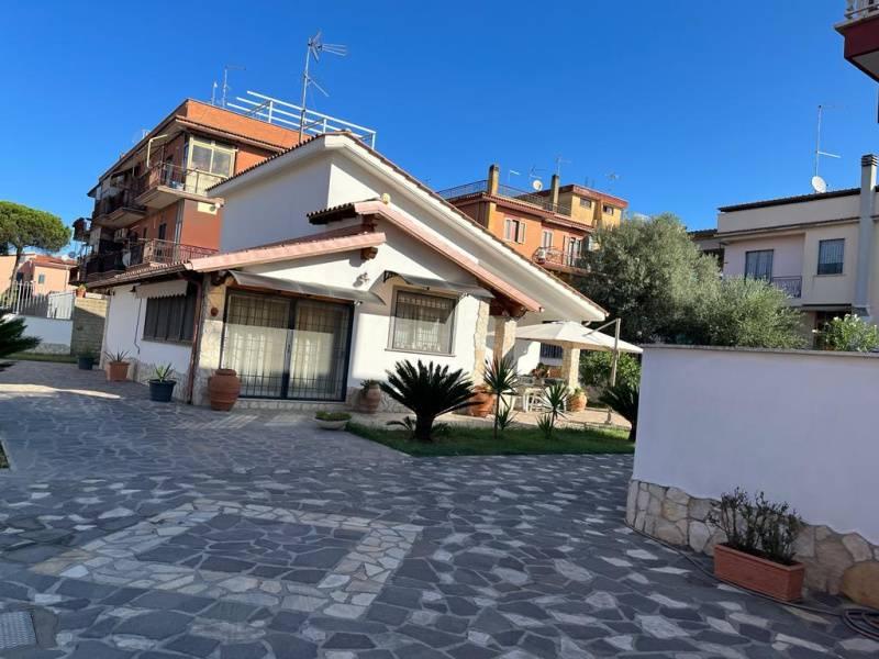Villa in vendita a Roma