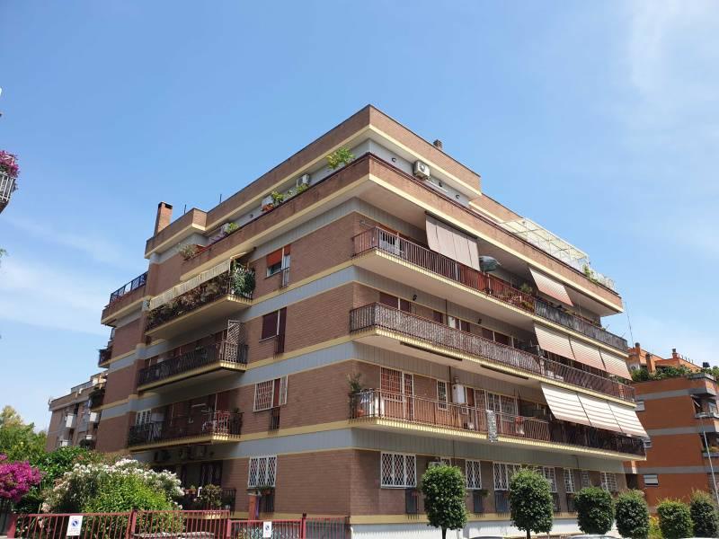 Appartamento in vendita a Roma