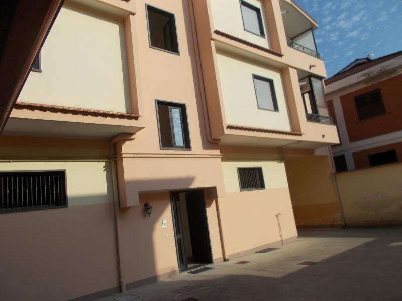 Palazzo in vendita a Villa Di Briano