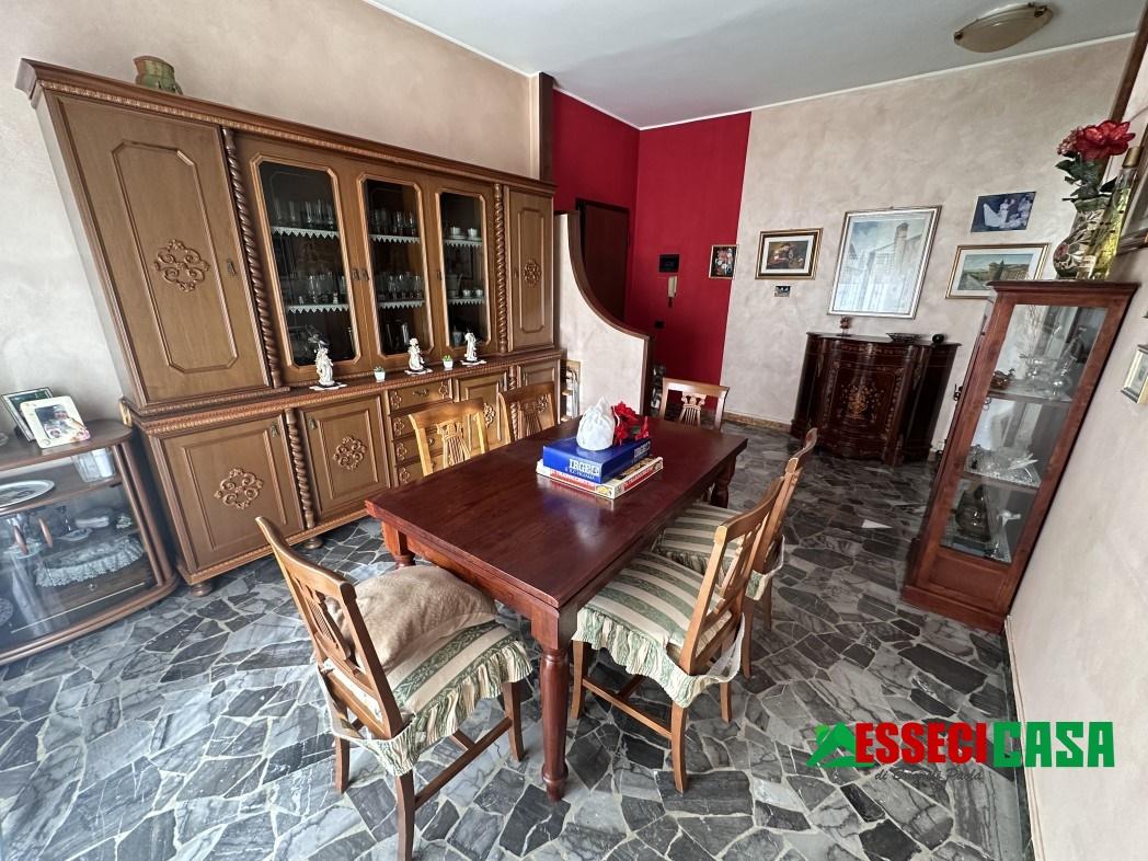 Appartamento in vendita a Casirate D'Adda
