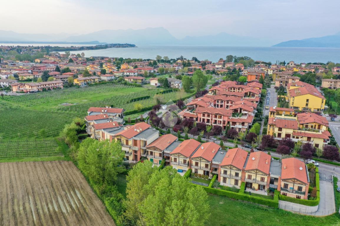 Appartamento in vendita a Sirmione