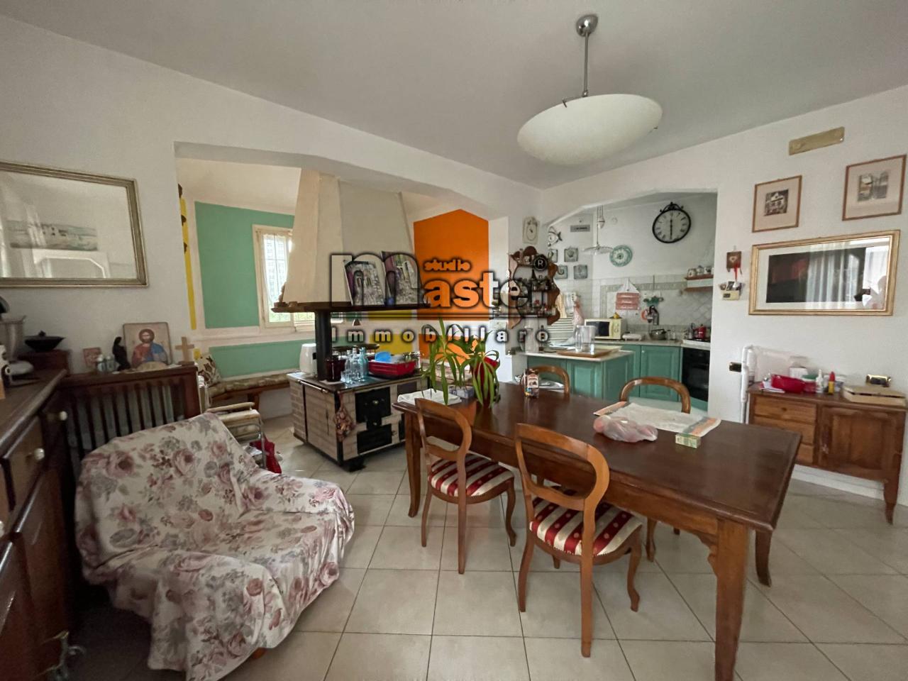 Villa in vendita a Giavera Del Montello