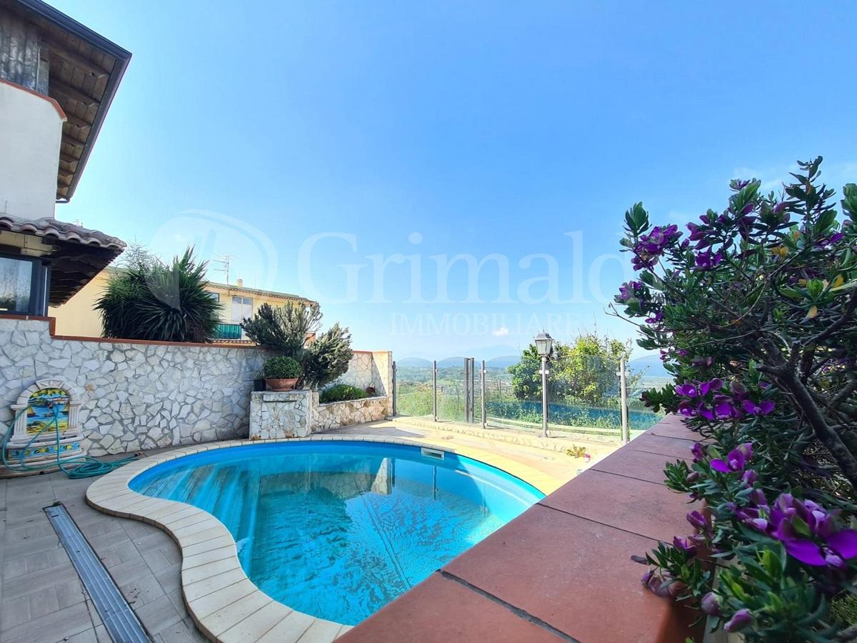 Villa in vendita a Pozzuoli